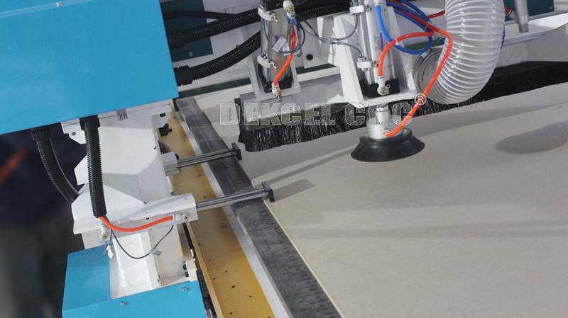 China cabinet ATC woodworking cnc router with auto load unload system ...